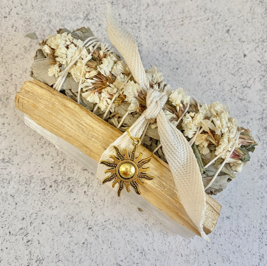 White Sage Sinuata Smudge Bundle – Attachments & Sage